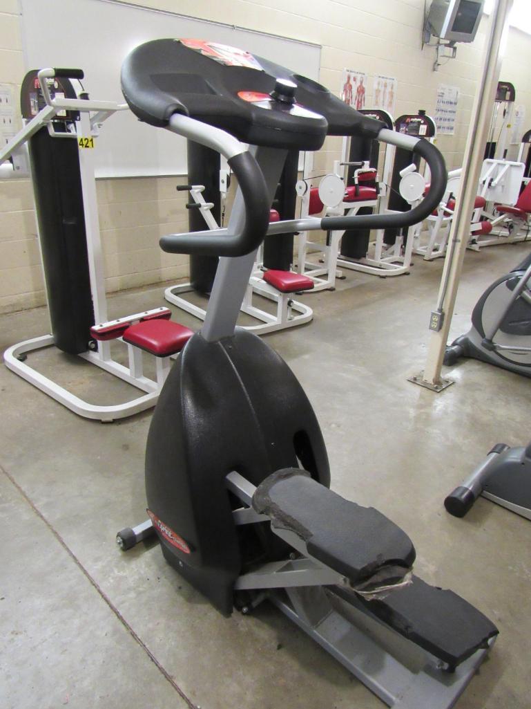 Adjustable Stride Elliptical Diamondback Fitness Diamondback 1060ef ...