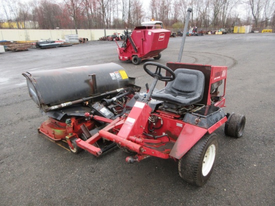 TORO GROUNDSMASTER 325-D TRACTOR | Online Auctions | Proxibid