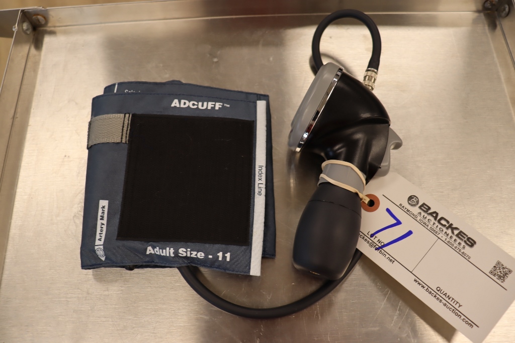 Adcuff BP test with gauge and cuff | Proxibid