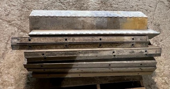 Hinged Concrete Form