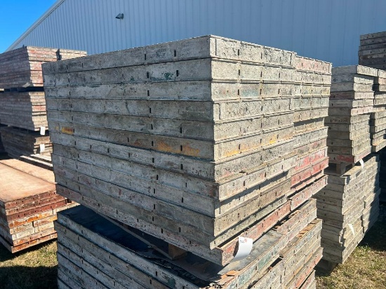 (24) 24" x 4' Steel-Ply Concrete Forms | Heavy Construction Equipment ...