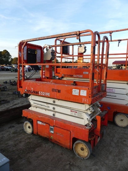 SNORKEL S3219E Electric scissor lift 115 volts 19ft working height ...