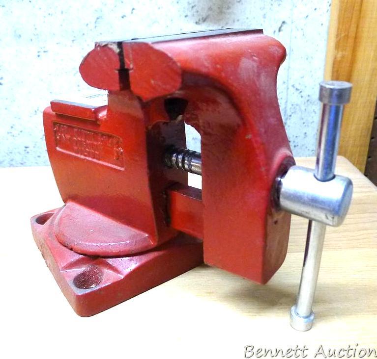Wilton swiveling bench vice has 3-1/2" jaws. Vice | Proxibid