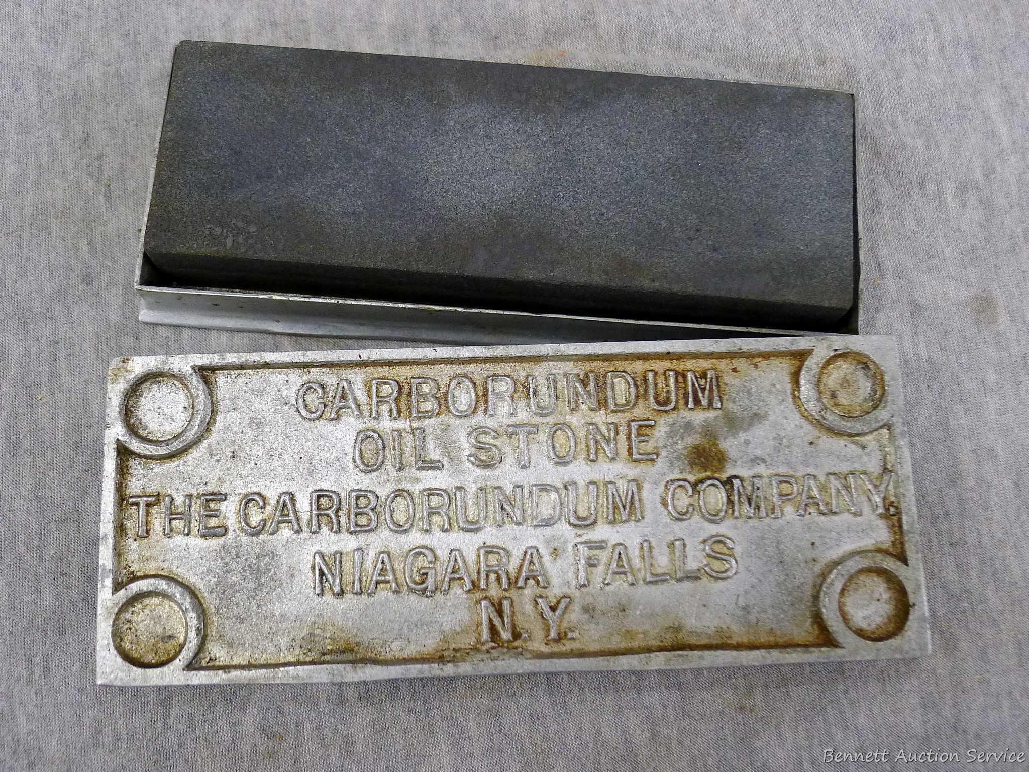 Carborundum Oil Stone knife honing block by The | Proxibid