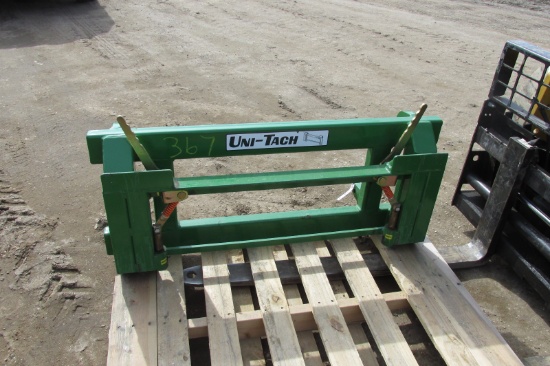 GLOBAL EURO TO UNIVERSAL SKID STEER LOADER ADAPTER | Online Auctions ...