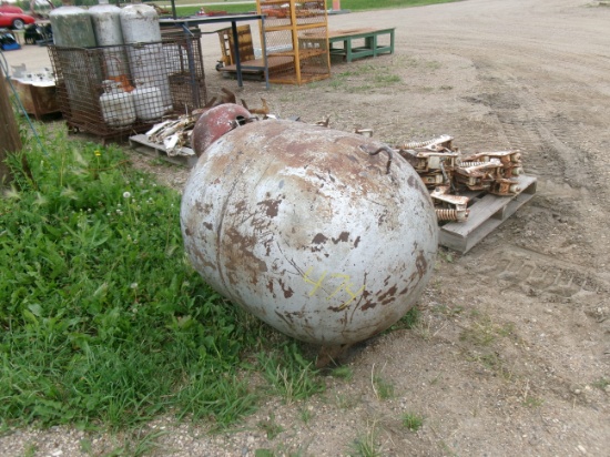 PIG PROPANE TANK | Online Auctions | Proxibid