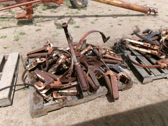 15-20 VIBRASHANK CULTIVATOR SHANK ASSEMBLIES | Online Auctions | Proxibid
