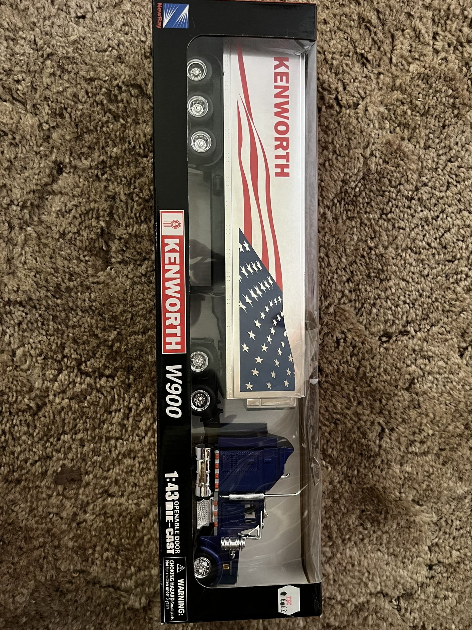 Kenworth W900 Model in Original Box | Proxibid
