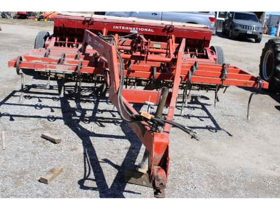 IH 510 18 Run Seed Drill with Unverferth Culti-Planter 2 | Farm ...
