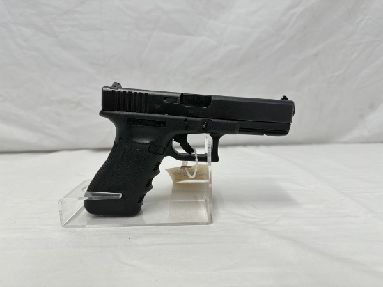 Glock mod 17 9x19mm cal semi-auto pistol | Guns & Military Artifacts ...