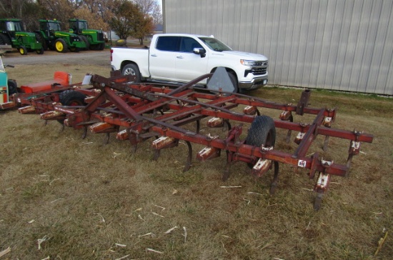 1266. IH 3 POINT 15 FT. VIBRASHANK FIELD CULTIVATOR | Online Auctions ...