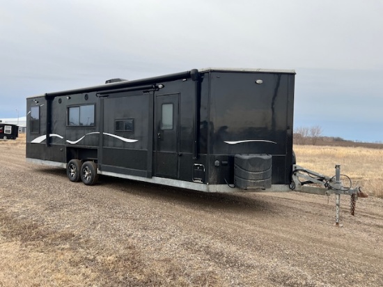 1988. 2020 8’ x 28’ V American Surplus Black Knight Ice Castle Fish ...