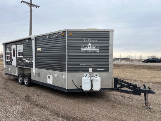 1997. 2016 8’ x 22’V American Surplus RV Edition Ice Castle Fish House ...