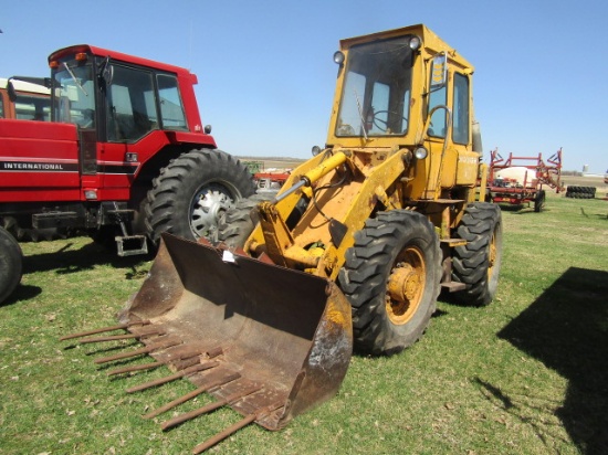 1397. Hough Model H-30 Gas Pay Loader, 4 X 4, 82 Inch Bucket with Tines ...