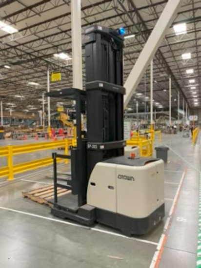 2020 Crown Stock Picker- Model: SP 3500 Series Type E | Online Auctions ...