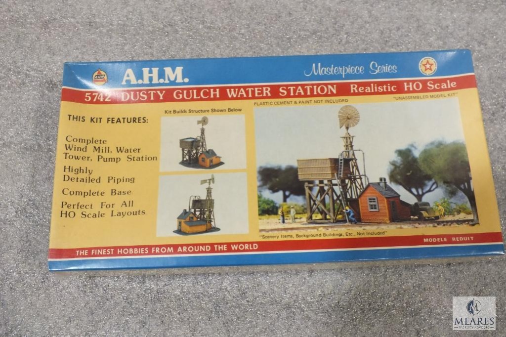 Ho Ahm Model Buildings