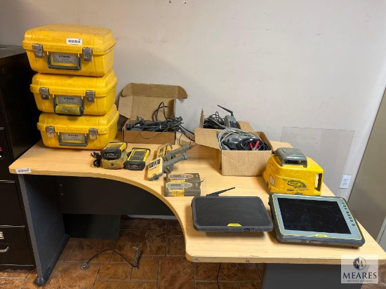 Trimble Lot: Nomad, GL422, HL700, Spectra Precision Laser, HR550, HR320 ...