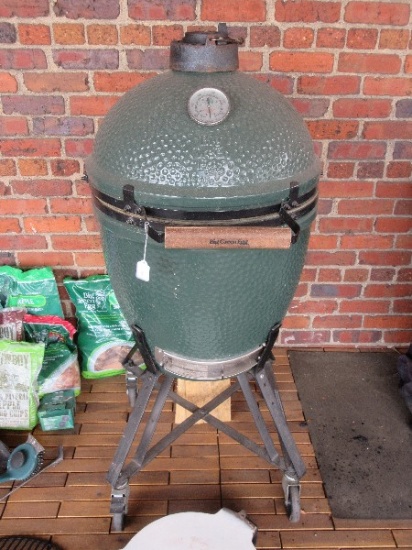 BIG GREEN EGG Ceramic Smoker on Metal Base & Casters | Online Auctions ...