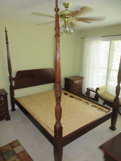 Grandiose Four-Poster Rice Queen Size Bed Distinctive Carving Rice ...