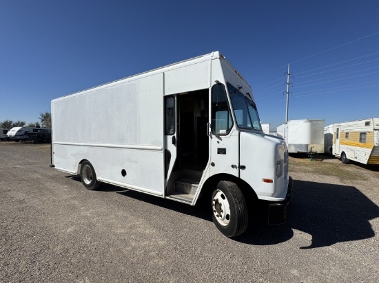 2003 International P1000 w/ 388,576 Miles | Commercial Trucks Van ...