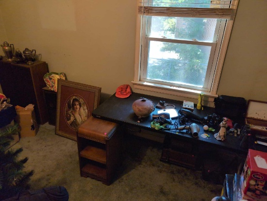 (BR3) LARGE LOT OF MISC. TO INCLUDE: BUSH WELL 10X50 BINOCULARS, LENOX ...