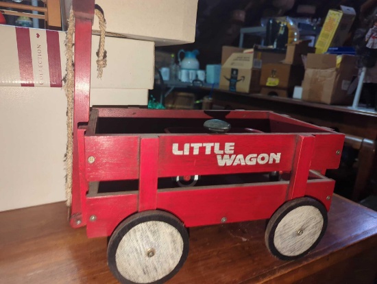 (GAR) 1 LOT OF 2 ITEMS: 1 MINI RED WOODEN LITTLE WAGON FOR DOLLS/ TEDDY ...