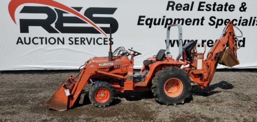 1995 KUBOTA B2150 4WD Tractor/ Loader, PTO, Power Steering,, 59% OFF