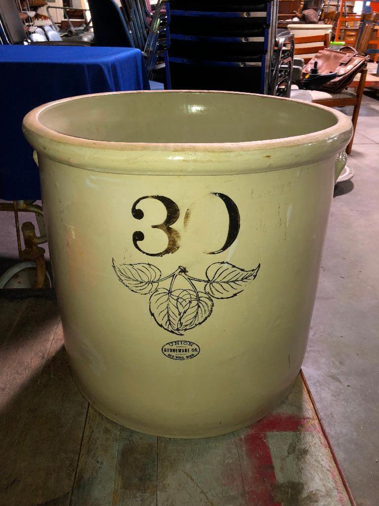 Number 4 Red Wing Crock