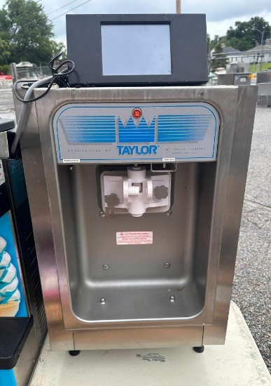 Taylor 152-12 Gravity Soft Serve Ice Cream Machine / Freezer ...