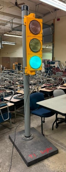 Durasig Talk Light - Sound Activated Traffic Light, Lights Up Green ...