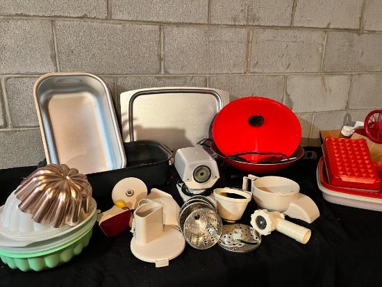 Wok, heavy roaster w lid, vintage food processor etc | Art, Antiques ...