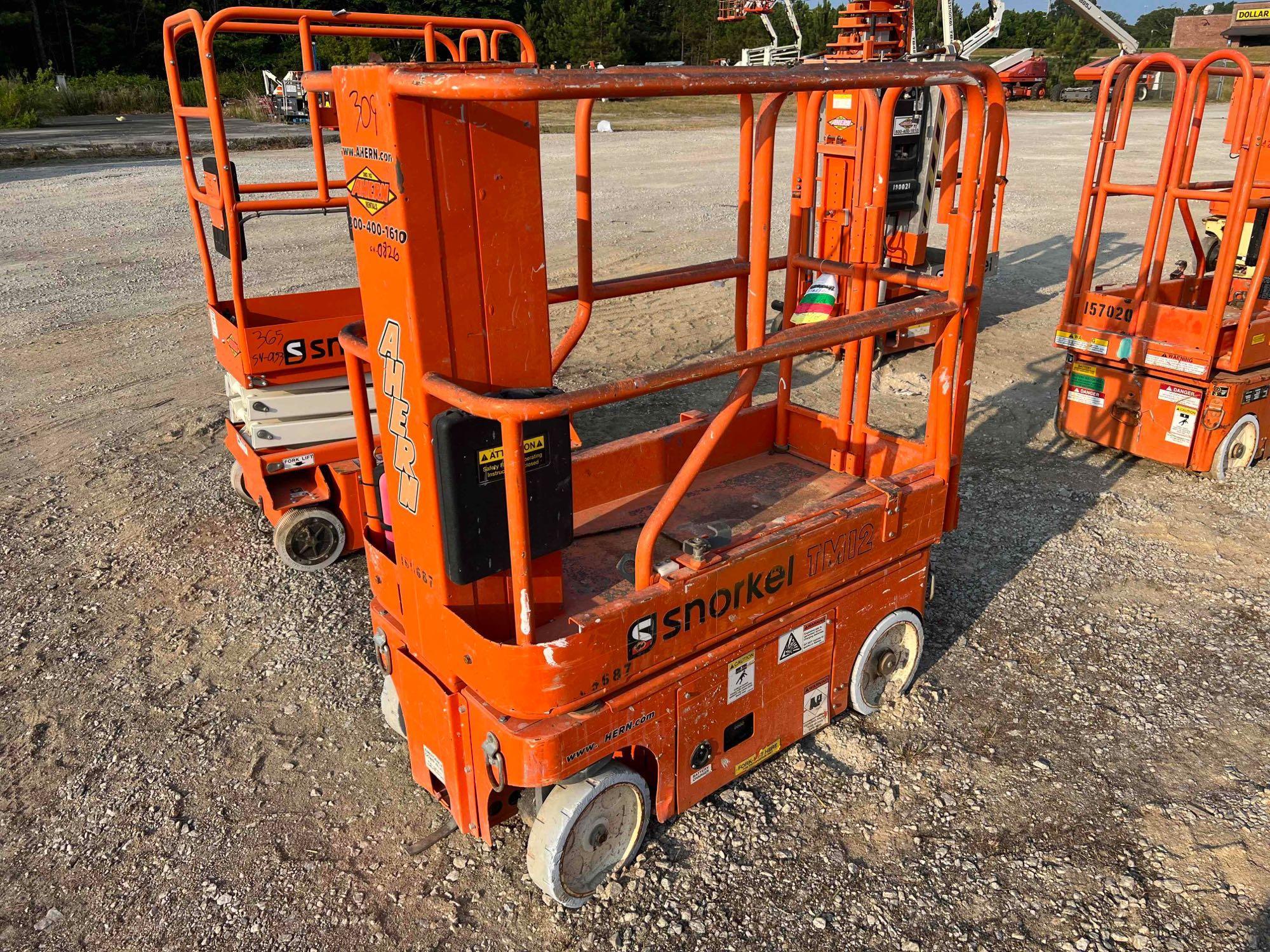 2015 SNORKEL TM12 SCISSOR LIFT SN:TM12-01-060826 | Proxibid