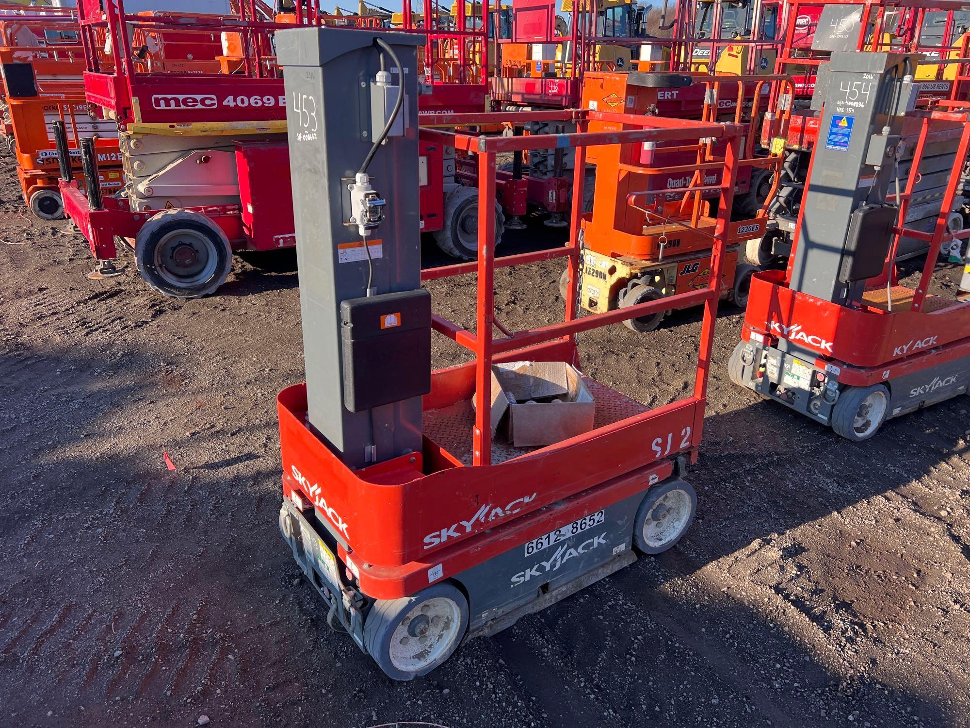 2016 SKYJACK SJ12 SCISSOR LIFT SN:14008652 | Proxibid