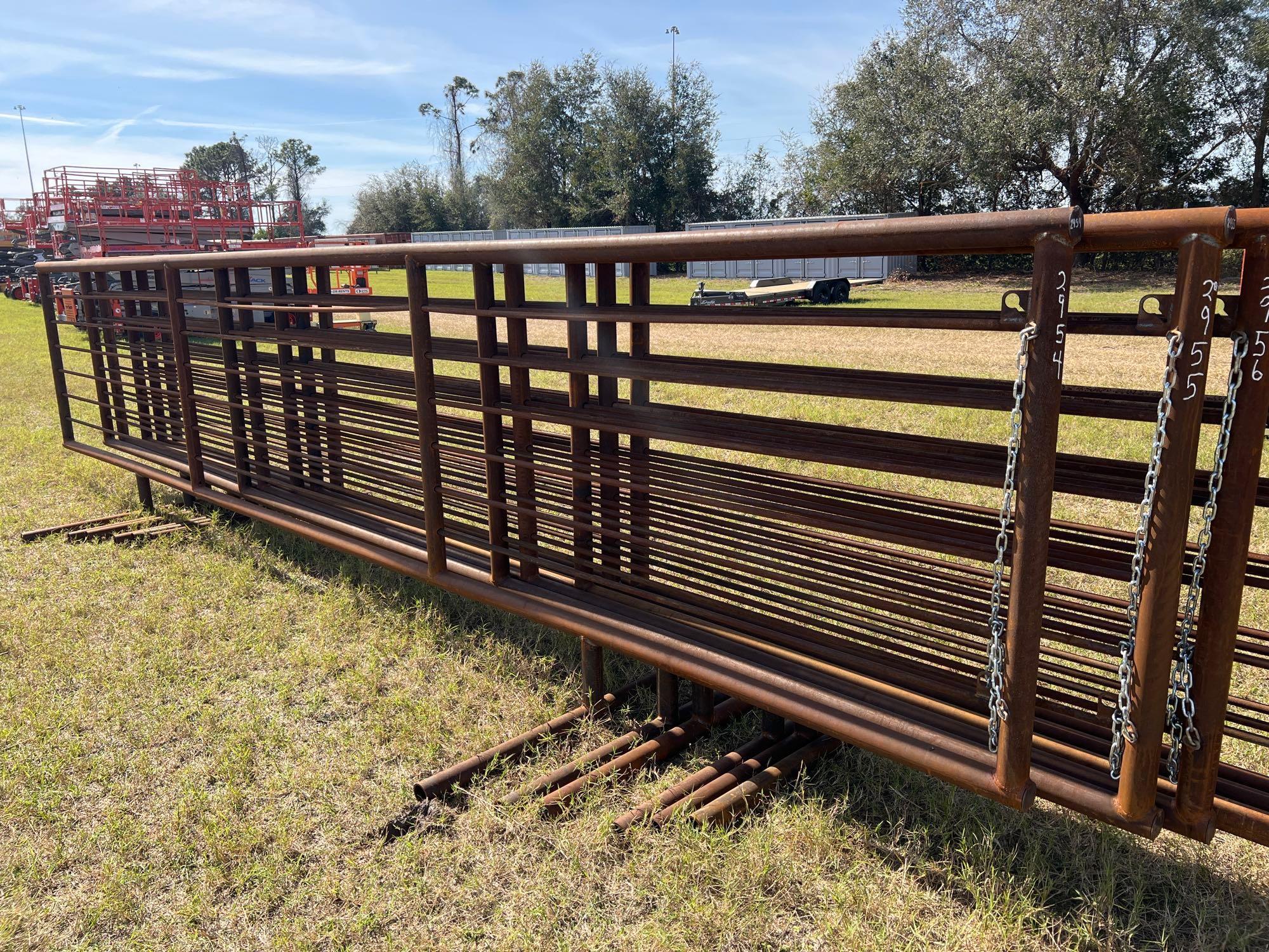 NEW 24FT. FREESTANDING PANEL GATES/PANELS/FENCING | Proxibid