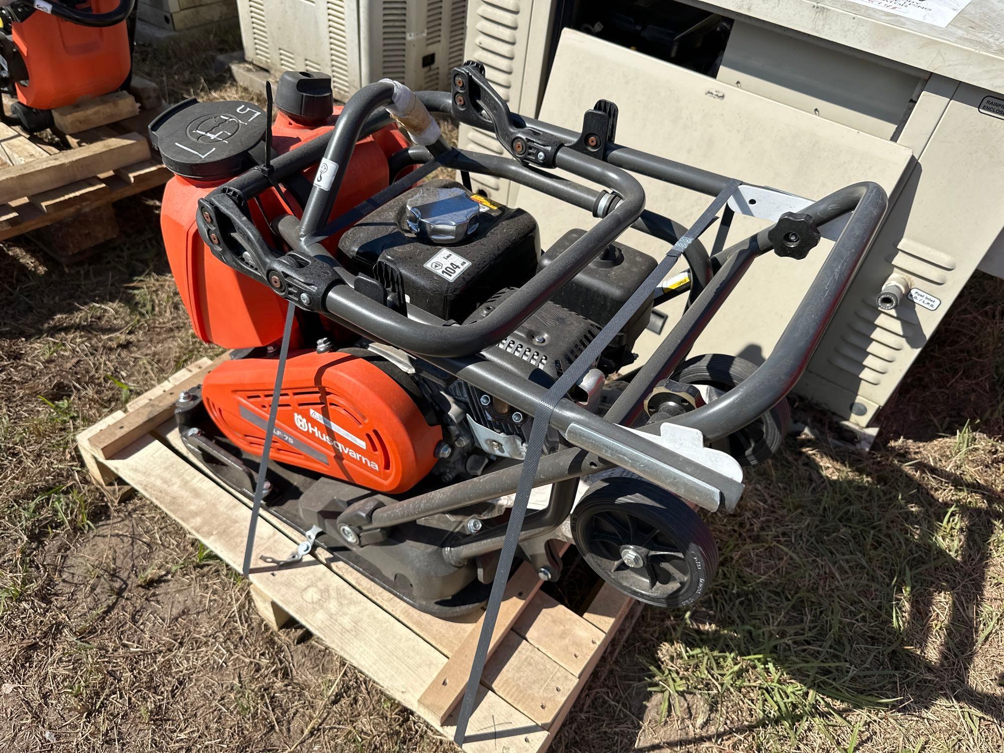 NEW HUSQVARNA LF75 PLATE COMPACTOR NEW SUPPORT | Proxibid