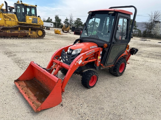 KUBOTA BX23SLB-R TRACTOR LOADER BACKHOE SN:21114 powered by diesel ...