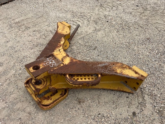 HITCH CRAWLER TRACTOR ATTACHMENT for Dozer. | Farm Equipment ...