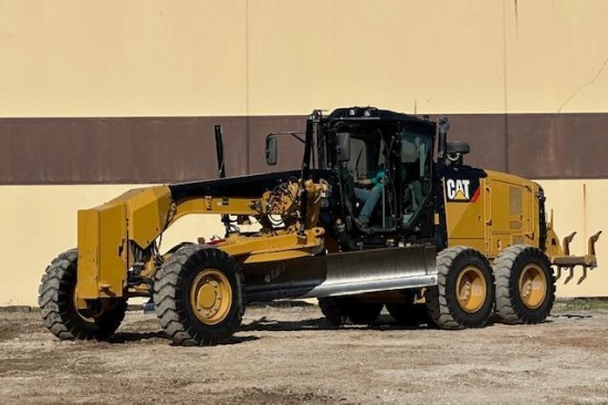 2018 CAT 12M MOTOR GRADER SN:N9B00587 powered by Cat diesel engine ...