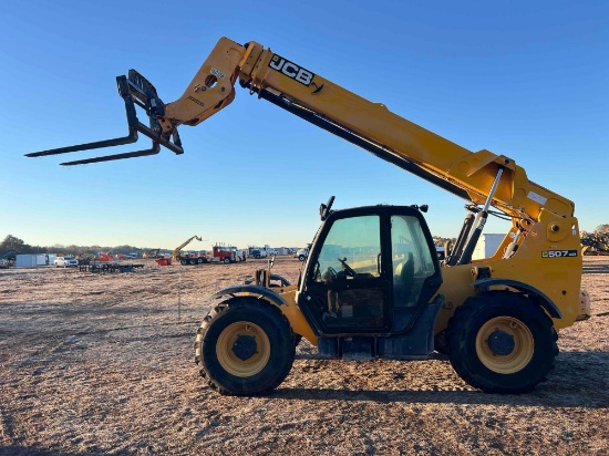 JCB 507-42 TELESCOPIC FORKLIFT SN:2406598 4x4, powered by diesel engine ...