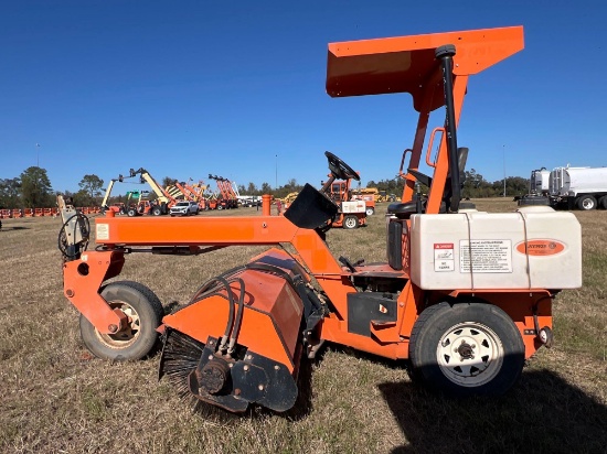 2018 LAYMOR SM300 SWEEPER SN:39357 powered by diesel engine, equipped ...