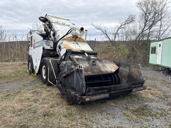 ROADTEC SB2500B SHUTTLE BUGGY SN:SB2500B-631 powered by John Deere ...