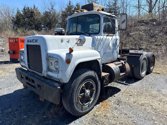 MACK R686ST TRUCK TRACTOR VN:R686ST24798 powered by Mack T676 diesel ...