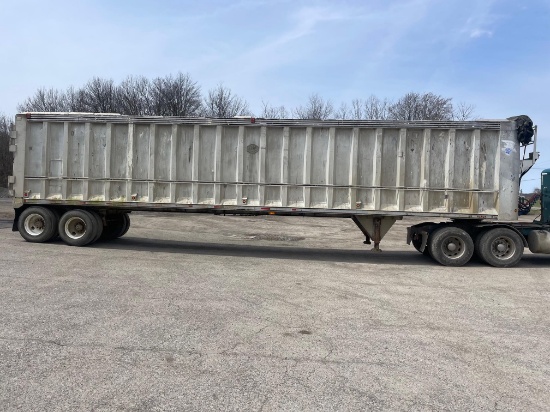 2005 MAC WALKING FLOOR TRAILER VN:C008523 equipped with 48ft. aluminum body, 11R24.5 tires ...