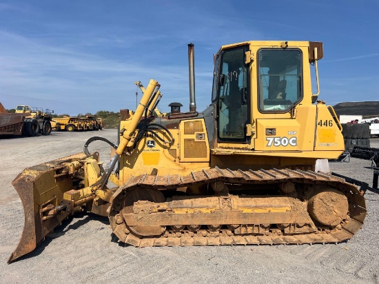 JOHN DEERE 750C CRAWLER TRACTOR SN: X92534 powered by John Deere diesel ...