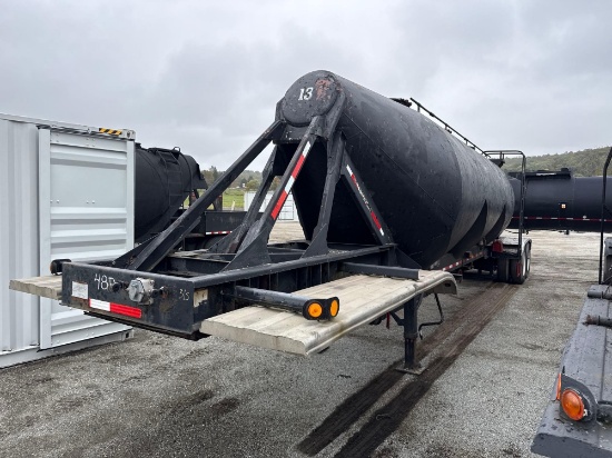 1981 FRUEHAUF PNEUMATIC TRAILER, VN: N/A, equipped with 3-compartment ...