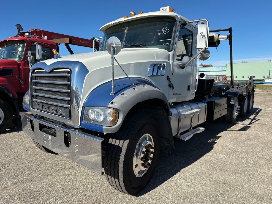2013 MACK GU713 ROLLOFF TRUCK VN:1M2AX04C1DM016772 powered by Mack MP7 ...