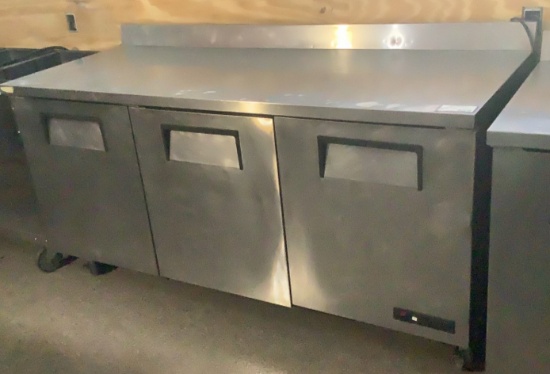 True Rolling Counter Refrigerator TWT-72 *OFFSITE* | Industrial ...