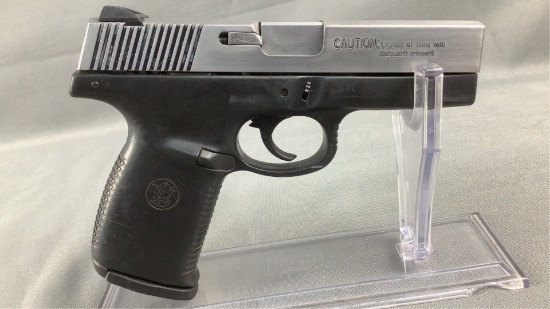 Smith & Wesson SW40V 40 S&W | Online Auctions | Proxibid