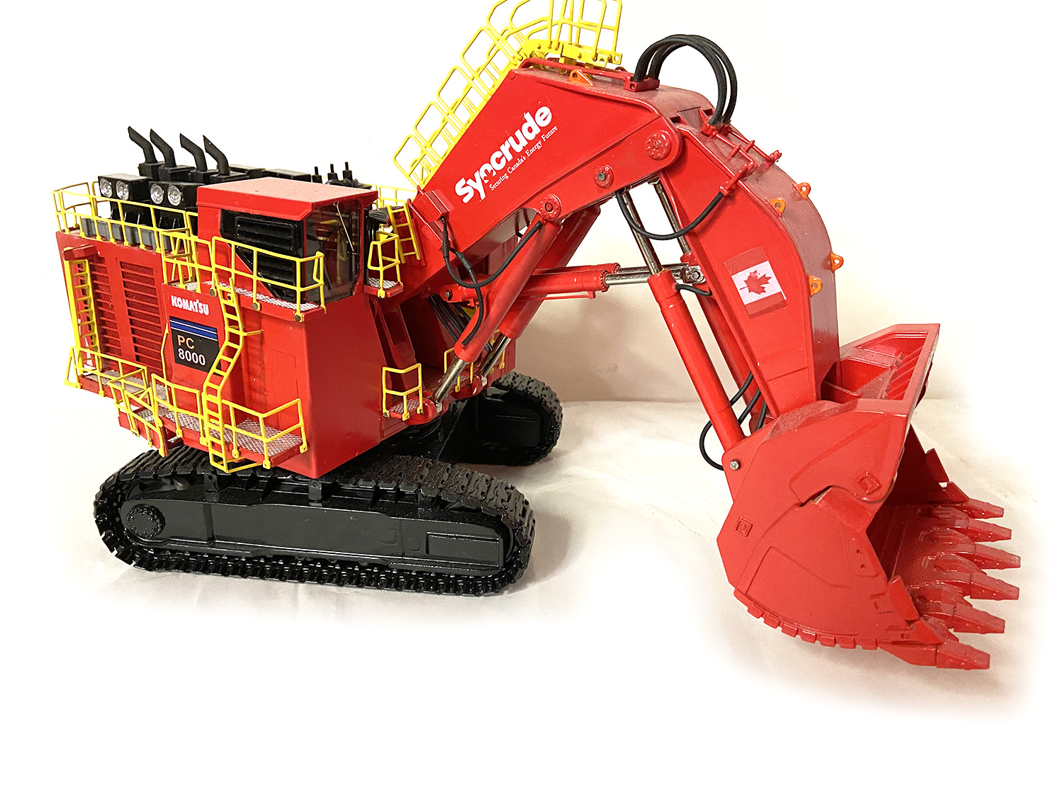 Komatsu PC8000 Mining Shovel - Syncrude | Proxibid Komatsu PC8000 Mining Shovel - Syncrude | Proxibid
