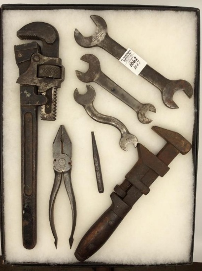 Lot of 7 Various Tools-All Marked Winchester | Online Auctions | Proxibid